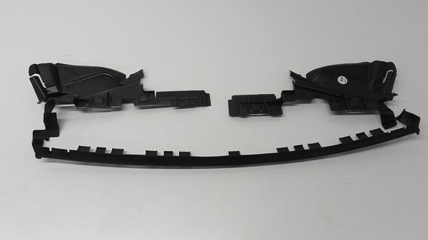 A2045050530 2045050530 W204 Luchtgeleiding bovenzijde radiator ...