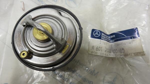 A6012000015 6012000015 W124 W201 W202 W126 Thermostaat OM601 602 603 ...
