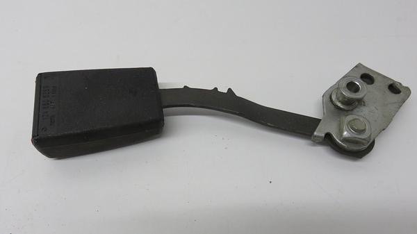 A1248606269 1248606269 W124 W201 Gordelslot houder bijrijdersstoel ...