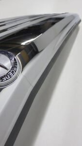 A2048801283 2048801283 7D11 W204 S204 Gril - mercedesonderdeel.nl