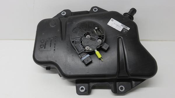 A4474700115 A0994710275 W447 Vito V-klasse NOX-RESERVOIR AdBlue® met ...