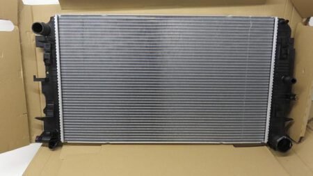 A9065000102 9065000102 W906 W907 Sprinter radiateur radiator OM642 ...