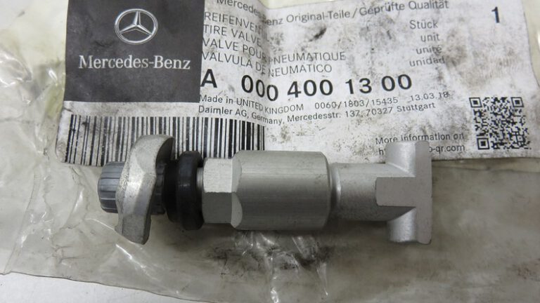 A0004001300 0004001300 W117 W156 R172 W176 W205 W212 W207 W213 W217 ...