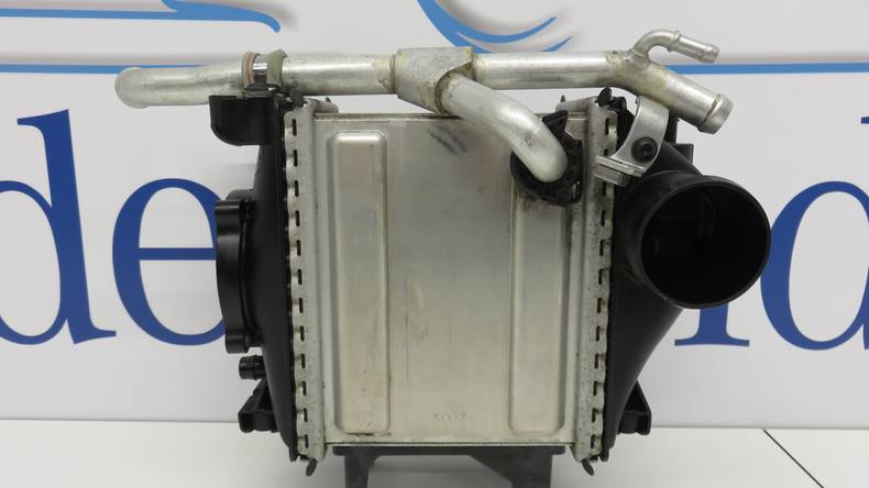 A1770901114 1770901114 A0091534828 0091534828 W205 AMG M177 Intercooler ...
